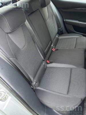 Grey Skoda Octavia 2023 in Cesis, with an engine capacity of 2.00 L and mileage of 129 thousand km for 15700 €, photo 8 on AUTOMOTO.COM.LV