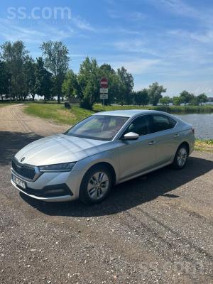 Grey Skoda Octavia 2023 in Cesis, with an engine capacity of 2.00 L and mileage of 129 thousand km for 15700 €, photo 13 on AUTOMOTO.COM.LV