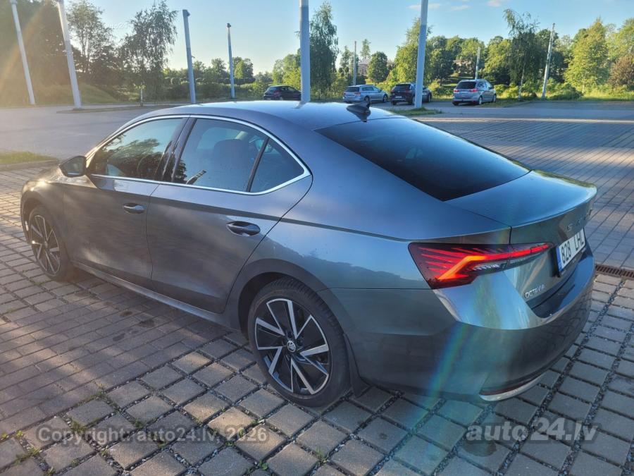 Pelēks Skoda Octavia 2024 Tallina, ar dzinēja tilpumu 1.50 L un nobraukumu 27 tūkst. km par 30000 €, foto 4 vietnē AUTOMOTO.COM.LV