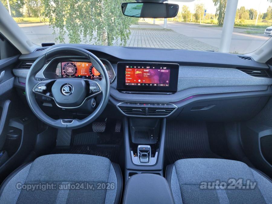 Pelēks Skoda Octavia 2024 Tallina, ar dzinēja tilpumu 1.50 L un nobraukumu 27 tūkst. km par 30000 €, foto 13 vietnē AUTOMOTO.COM.LV
