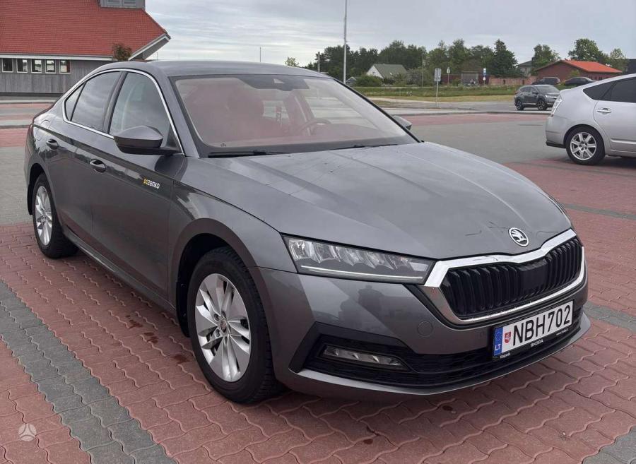 Pelēks Skoda Octavia 2024 Klaipėda, ar dzinēja tilpumu 1.97 L un nobraukumu 55 tūkst. km par 22000 €, foto 3 vietnē AUTOMOTO.COM.LV