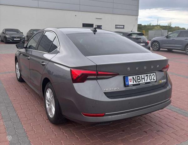 Grey Skoda Octavia 2024 in Klaipeda, with an engine capacity of 1.97 L and mileage of 55 thousand km for 22000 €, photo 5 on AUTOMOTO.COM.LV