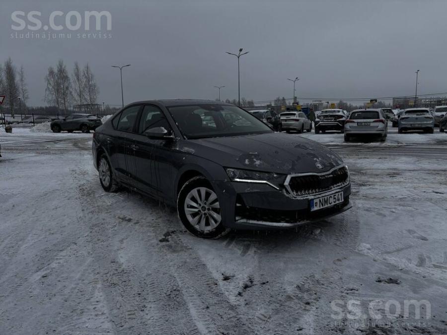 Grey Skoda Octavia 2025 in Riga, with an engine capacity of 1.50 L and mileage of 18 thousand km for 23990 €, photo 1 on AUTOMOTO.COM.LV