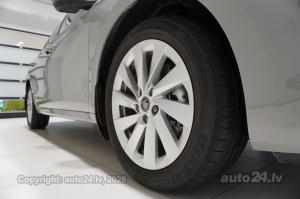 Grey Skoda Octavia 2025 in Tallinn, with an engine capacity of 1.50 L and mileage of 19 thousand km for 27900 €, photo 6 on AUTOMOTO.COM.LV