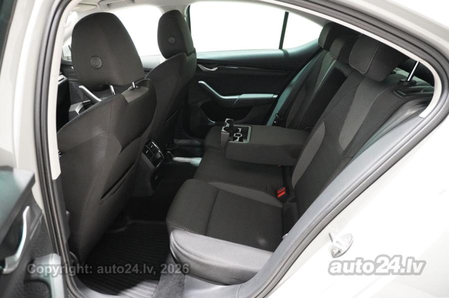 Grey Skoda Octavia 2025 in Tallinn, with an engine capacity of 1.50 L and mileage of 19 thousand km for 27900 €, photo 12 on AUTOMOTO.COM.LV