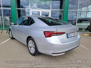 Pelēks Skoda Octavia 2025 Tartu, ar dzinēja tilpumu 1.50 L un nobraukumu 12 tūkst. km par 27900 €, foto 3 vietnē AUTOMOTO.COM.LV