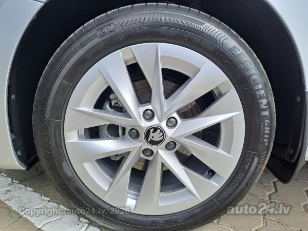 Grey Skoda Octavia 2025 in Tartu, with an engine capacity of 1.50 L and mileage of 12 thousand km for 27900 €, photo 7 on AUTOMOTO.COM.LV