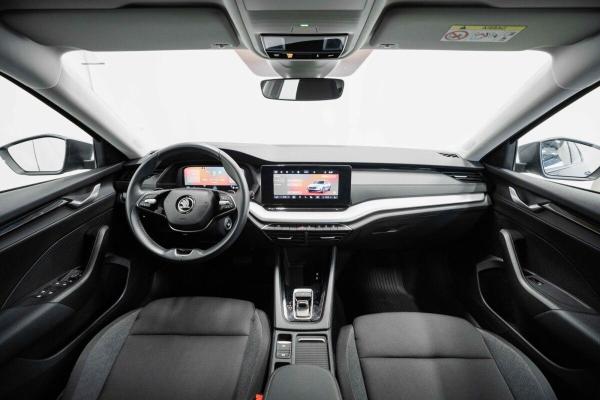 Grey Skoda Octavia 2025 in Tallinn, with an engine capacity of 2.00 L and mileage of 43 thousand km for 24900 €, photo 10 on AUTOMOTO.COM.LV