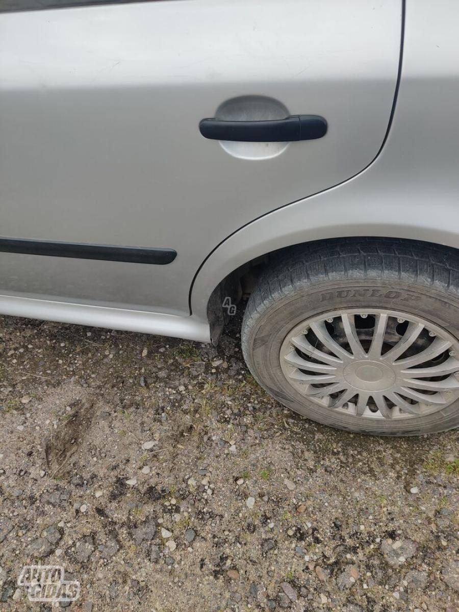 Pelēks Skoda Octavia 1999 Kaišiadorys, ar dzinēja tilpumu 1.90 L un nobraukumu 300 tūkst. km par 900 €, foto 4 vietnē AUTOMOTO.COM.LV