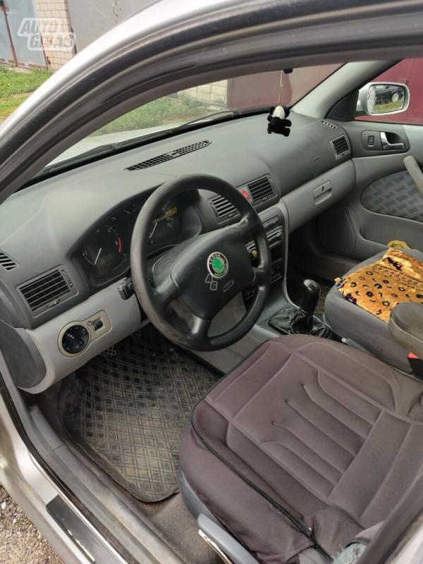 Pelēks Skoda Octavia 1999 Kaišiadorys, ar dzinēja tilpumu 1.90 L un nobraukumu 300 tūkst. km par 900 €, foto 9 vietnē AUTOMOTO.COM.LV