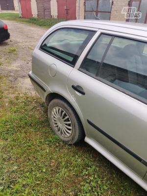 Pelēks Skoda Octavia 1999 Kaišiadorys, ar dzinēja tilpumu 1.90 L un nobraukumu 300 tūkst. km par 900 €, foto 13 vietnē AUTOMOTO.COM.LV