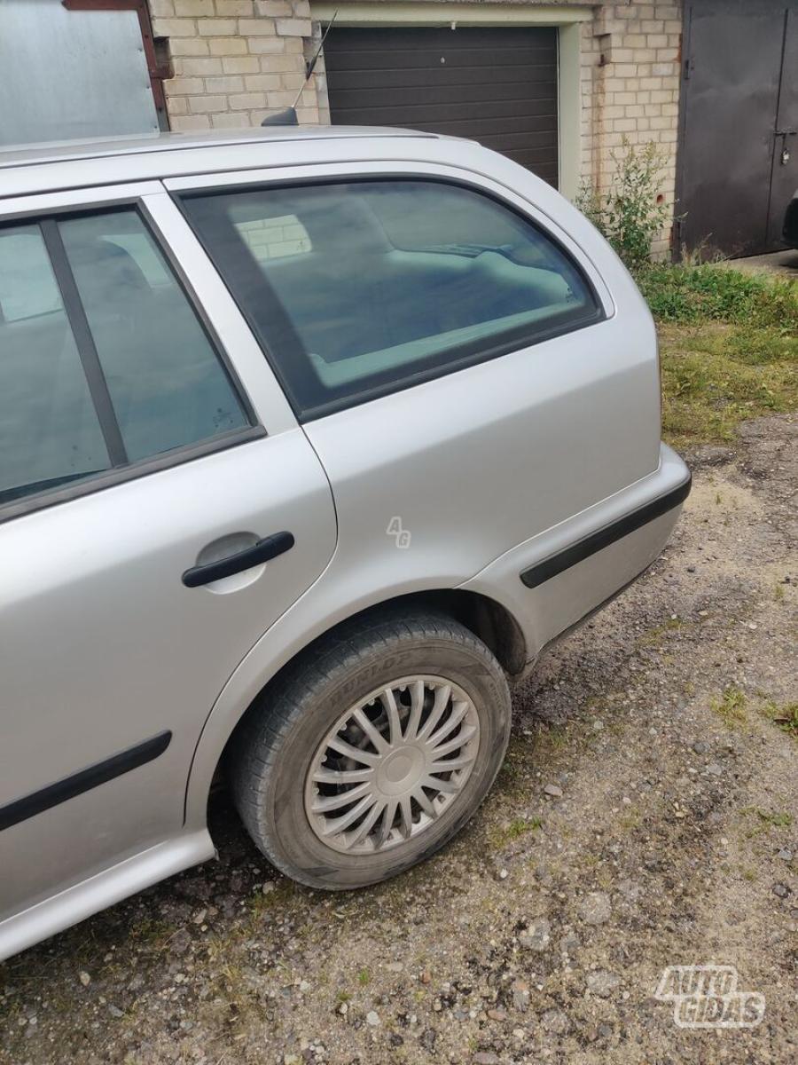 Pelēks Skoda Octavia 1999 Kaišiadorys, ar dzinēja tilpumu 1.90 L un nobraukumu 300 tūkst. km par 900 €, foto 15 vietnē AUTOMOTO.COM.LV