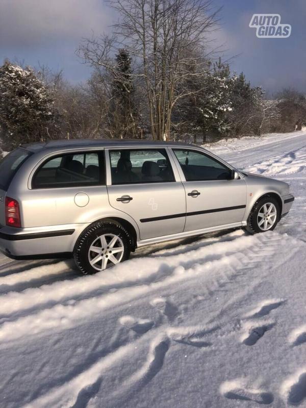 Pelēks Skoda Octavia 2000 Alīta, ar dzinēja tilpumu 2.00 L un nobraukumu 257 tūkst. km par 1150 €, foto 5 vietnē AUTOMOTO.COM.LV