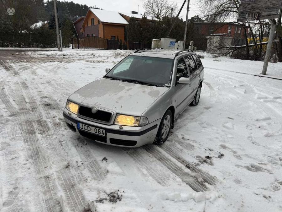 Pelēks Skoda Octavia 2001 Kauņa, ar dzinēja tilpumu 1.90 L un nobraukumu 395 tūkst. km par 599 €, foto 5 vietnē AUTOMOTO.COM.LV