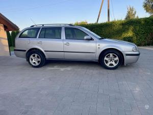 Pelēks Skoda Octavia 2001 Viļņa, ar dzinēja tilpumu 1.90 L un nobraukumu 347 tūkst. km par 1300 €, foto 9 vietnē AUTOMOTO.COM.LV