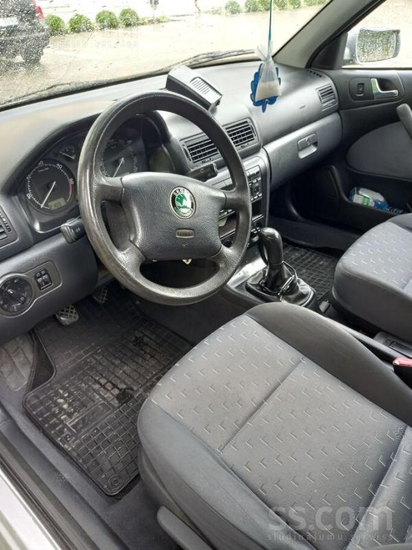 Pelēks Skoda Octavia 2002 Balvi, ar dzinēja tilpumu 1.90 L un nobraukumu 283 tūkst. km par 1250 €, foto 3 vietnē AUTOMOTO.COM.LV