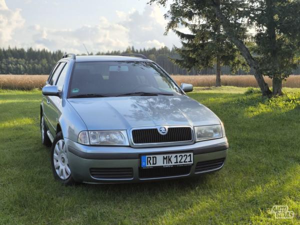 Pelēks Skoda Octavia 2003 Mažeikiai, ar dzinēja tilpumu 1.60 L un nobraukumu 189 tūkst. km par 2150 €, foto 2 vietnē AUTOMOTO.COM.LV