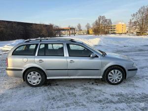 Grey Skoda Octavia 2003 in Rokiskis, with an engine capacity of 0.00 L and mileage of 370 thousand km for 948 €, photo 6 on AUTOMOTO.COM.LV