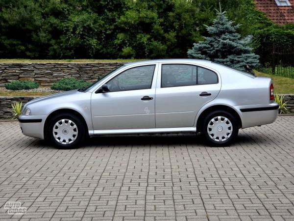 Серый Шкода Октавия 2003 в Вильнюс, объемом двигателя 1.90 л и пробегом 178 тыс. км за 2200 €, фото 4 на AUTOMOTO.COM.LV