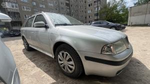 Grey Skoda Octavia 2004 in Vilnius, with an engine capacity of 1.90 L and mileage of 251 thousand km for 1250 €, photo 4 on AUTOMOTO.COM.LV