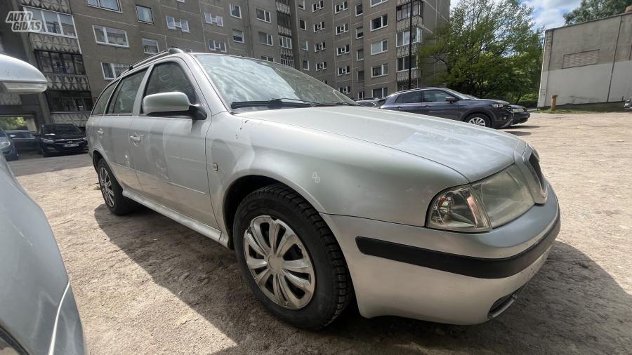 Grey Skoda Octavia 2004 in Vilnius, with an engine capacity of 1.90 L and mileage of 251 thousand km for 1250 €, photo 4 on AUTOMOTO.COM.LV