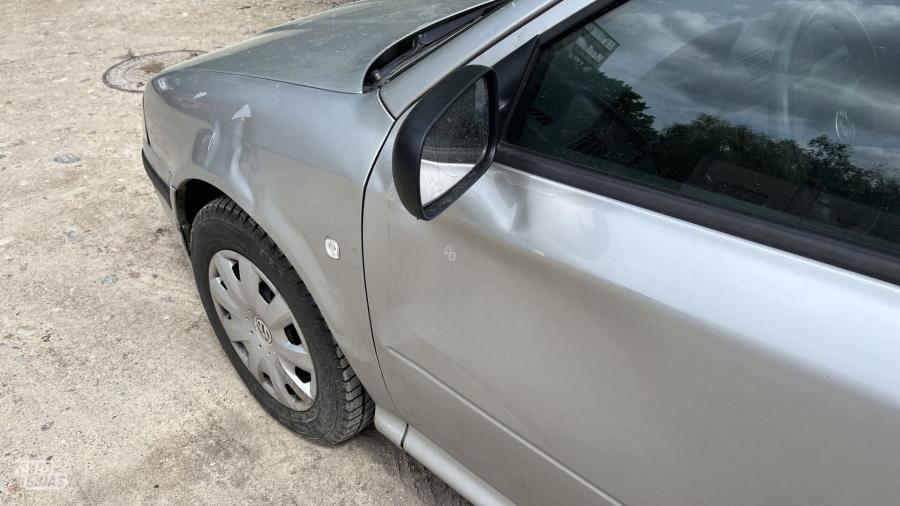Grey Skoda Octavia 2004 in Vilnius, with an engine capacity of 1.90 L and mileage of 251 thousand km for 1250 €, photo 9 on AUTOMOTO.COM.LV