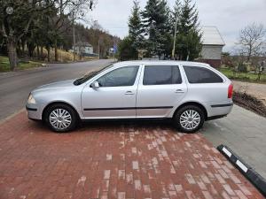 Grey Skoda Octavia 2005 in Prienai, with an engine capacity of 1.90 L and mileage of 282 thousand km for 1200 €, photo 5 on AUTOMOTO.COM.LV