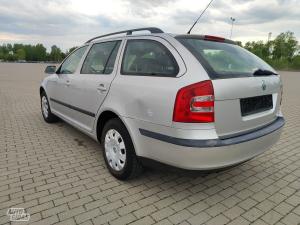 Grey Skoda Octavia 2005 in Marijampole, with an engine capacity of 1.60 L and mileage of 184 thousand km for 1950 €, photo 7 on AUTOMOTO.COM.LV