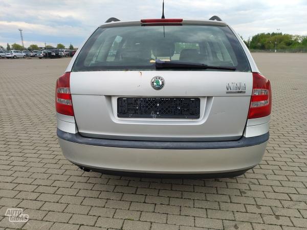 Серый Шкода Октавия 2005 в Мариямполе, объемом двигателя 1.60 л и пробегом 184 тыс. км за 1950 €, фото 8 на AUTOMOTO.COM.LV