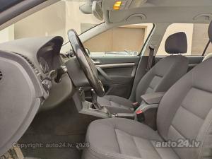 Grey Skoda Octavia 2005 in Voru, with an engine capacity of 1.60 L and mileage of 293 thousand km for 850 €, photo 7 on AUTOMOTO.COM.LV