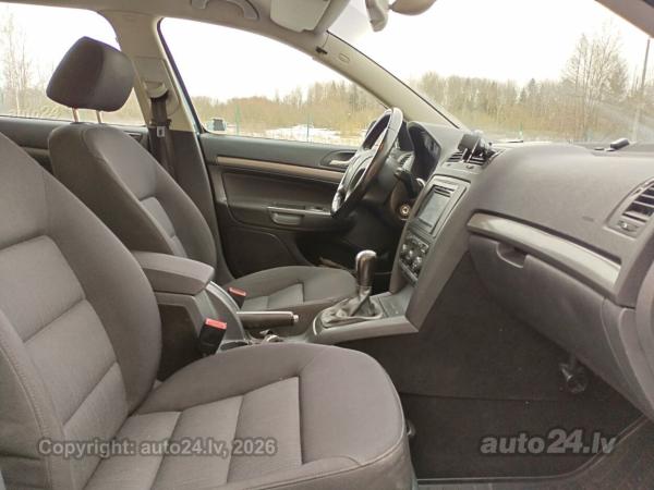 Pelēks Skoda Octavia 2005 Veru, ar dzinēja tilpumu 1.60 L un nobraukumu 293 tūkst. km par 850 €, foto 8 vietnē AUTOMOTO.COM.LV