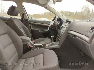 Grey Skoda Octavia 2005 in Voru, with an engine capacity of 1.60 L and mileage of 293 thousand km for 850 €, photo 9 on AUTOMOTO.COM.LV