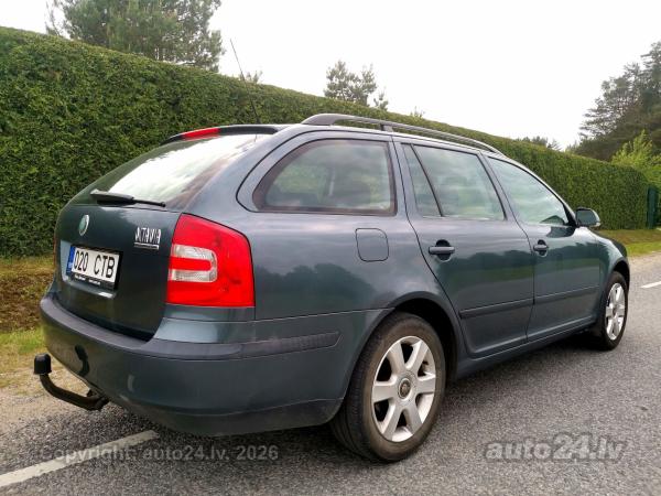 Pelēks Skoda Octavia 2005 Tartu, ar dzinēja tilpumu 1.60 L un nobraukumu 290 tūkst. km par 1250 €, foto 3 vietnē AUTOMOTO.COM.LV