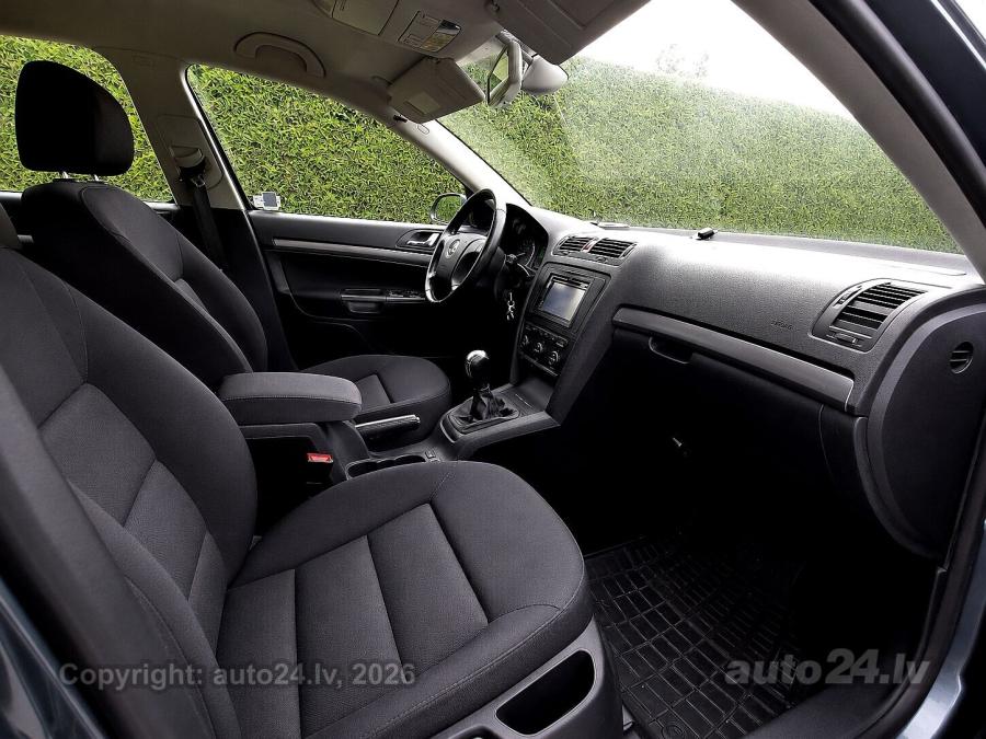 Pelēks Skoda Octavia 2005 Tartu, ar dzinēja tilpumu 1.60 L un nobraukumu 290 tūkst. km par 1250 €, foto 6 vietnē AUTOMOTO.COM.LV