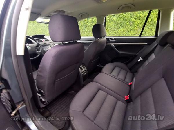 Pelēks Skoda Octavia 2005 Tartu, ar dzinēja tilpumu 1.60 L un nobraukumu 290 tūkst. km par 1250 €, foto 6 vietnē AUTOMOTO.COM.LV