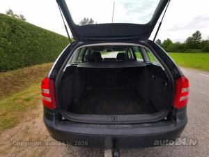 Pelēks Skoda Octavia 2005 Tartu, ar dzinēja tilpumu 1.60 L un nobraukumu 290 tūkst. km par 1250 €, foto 8 vietnē AUTOMOTO.COM.LV