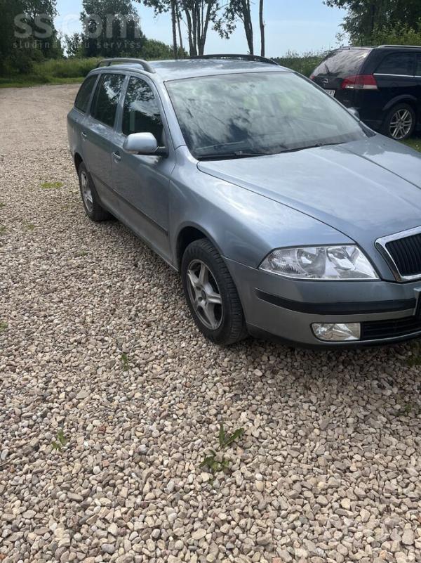 Grey Skoda Octavia 2005 in Riga, with an engine capacity of 1.60 L and mileage of 230 thousand km for 600 €, photo 2 on AUTOMOTO.COM.LV