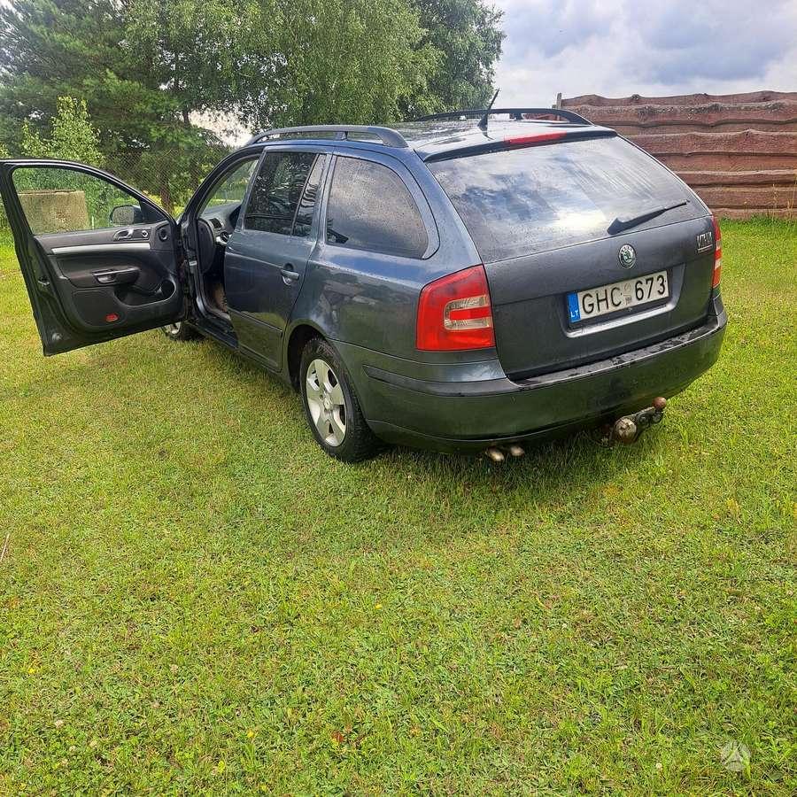 Grey Skoda Octavia 2005 in Vilnius, with an engine capacity of 1.90 L and mileage of 404 thousand km for 1300 €, photo 6 on AUTOMOTO.COM.LV