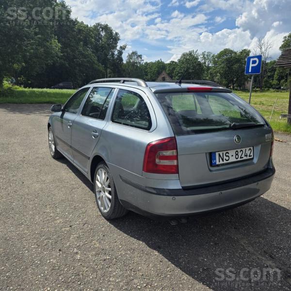 Pelēks Skoda Octavia 2005 Valka, ar dzinēja tilpumu 2.00 L un nobraukumu 382 tūkst. km par 2700 €, foto 6 vietnē AUTOMOTO.COM.LV