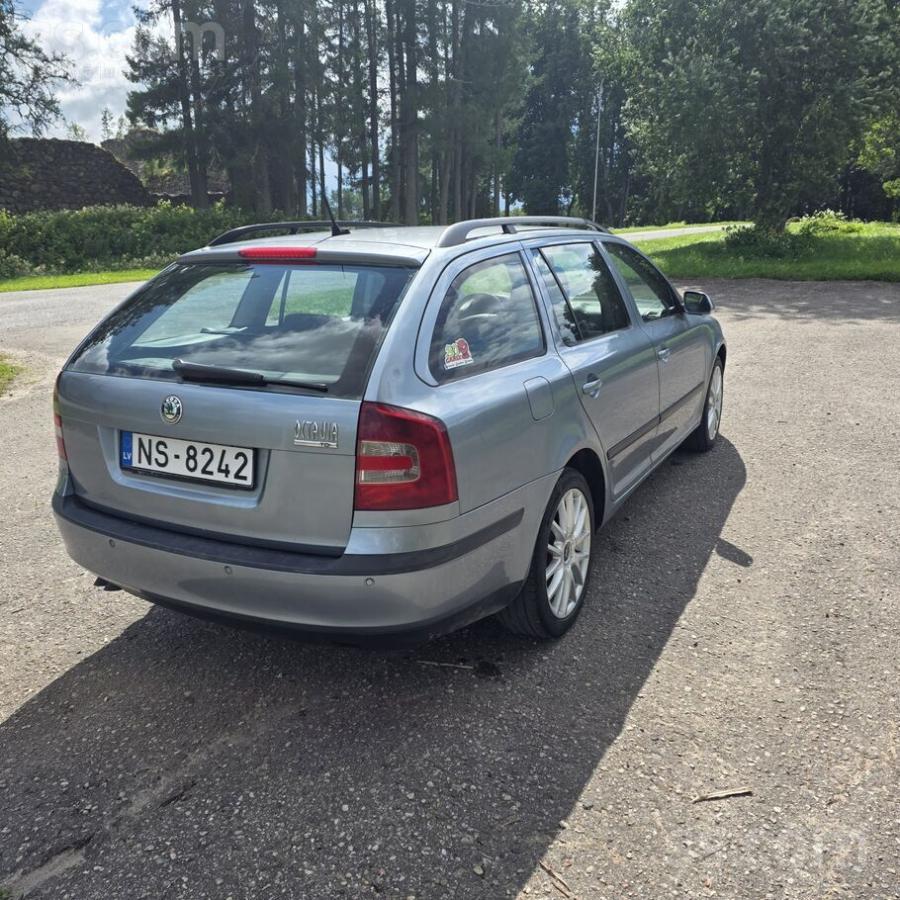 Grey Skoda Octavia 2005 in Valka, with an engine capacity of 2.00 L and mileage of 382 thousand km for 2700 €, photo 8 on AUTOMOTO.COM.LV