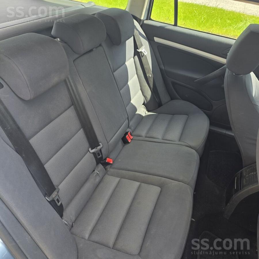 Grey Skoda Octavia 2005 in Valka, with an engine capacity of 2.00 L and mileage of 382 thousand km for 2700 €, photo 13 on AUTOMOTO.COM.LV