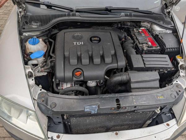 Grey Skoda Octavia 2005 in Vilkaviskis, with an engine capacity of 1.97 L and mileage of 196 thousand km for 1350 €, photo 7 on AUTOMOTO.COM.LV