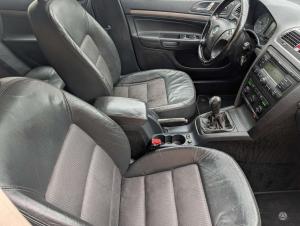 Grey Skoda Octavia 2005 in Vilkaviskis, with an engine capacity of 1.97 L and mileage of 196 thousand km for 1350 €, photo 9 on AUTOMOTO.COM.LV
