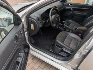 Grey Skoda Octavia 2005 in Vilkaviskis, with an engine capacity of 1.97 L and mileage of 196 thousand km for 1350 €, photo 12 on AUTOMOTO.COM.LV