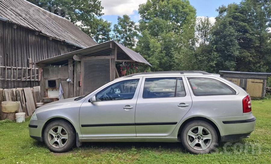 Pelēks Skoda Octavia 2005 Gulbene, ar dzinēja tilpumu 2.00 L un nobraukumu 251 tūkst. km par 1650 €, foto 4 vietnē AUTOMOTO.COM.LV