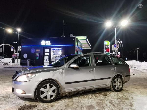 Pelēks Skoda Octavia 2006 Viļņa, ar dzinēja tilpumu 1.90 L un nobraukumu 320 tūkst. km par 1350 €, foto 7 vietnē AUTOMOTO.COM.LV