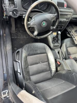 Grey Skoda Octavia 2006 in Vilnius, with an engine capacity of 2.00 L and mileage of 254 thousand km for 599 €, photo 13 on AUTOMOTO.COM.LV