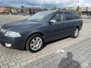 Серый Шкода Октавия 2006 в Вильнюс, объемом двигателя 2.00 л и пробегом 250 тыс. км за 1500 €, фото 6 на AUTOMOTO.COM.LV