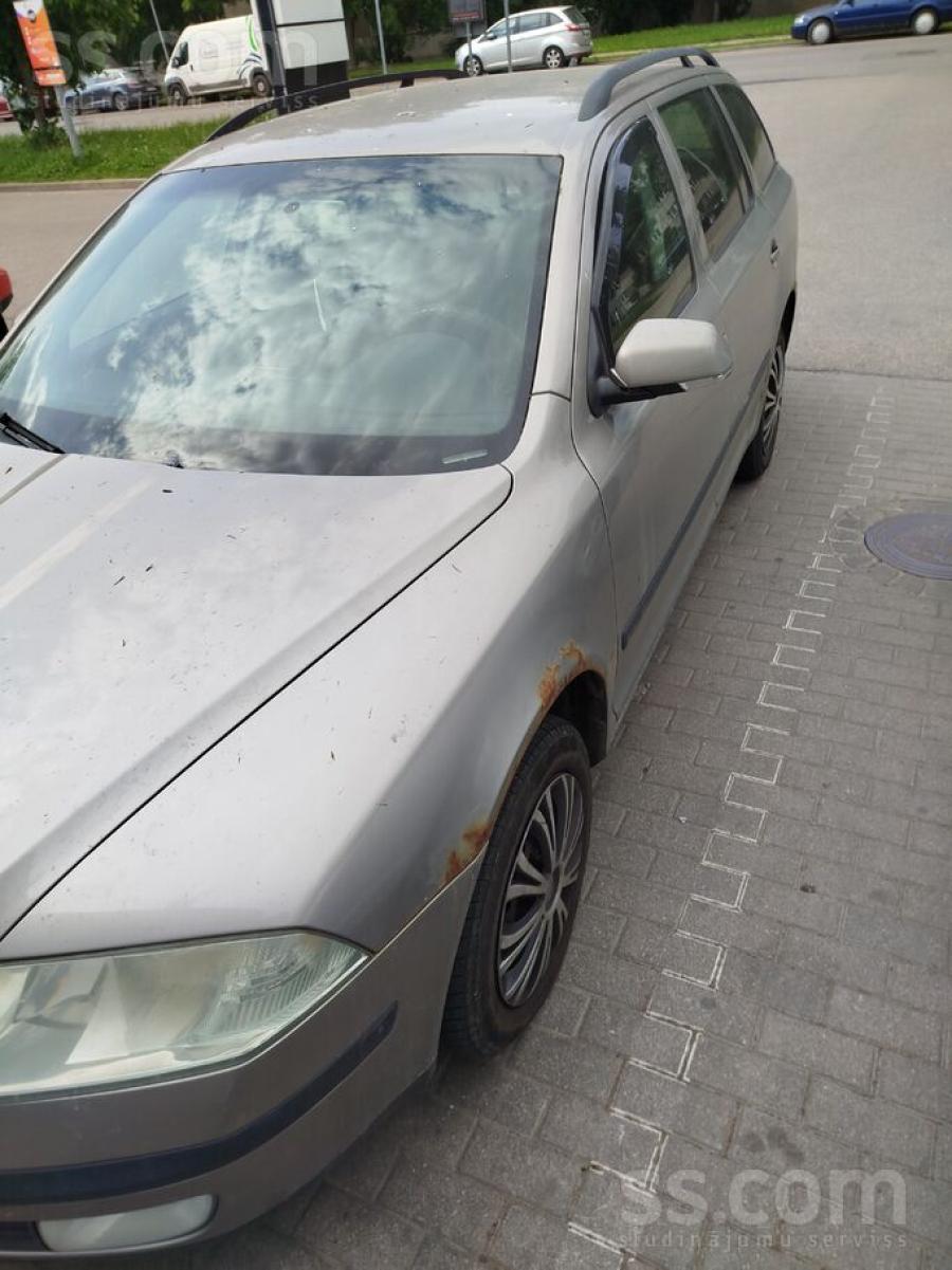 Pelēks Skoda Octavia 2006 Rīga, ar dzinēja tilpumu 1.90 L un nobraukumu 375 tūkst. km par 600 €, foto 4 vietnē AUTOMOTO.COM.LV