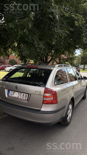 Pelēks Skoda Octavia 2006 Rīga, ar dzinēja tilpumu 1.90 L un nobraukumu 200 tūkst. km par 1850 €, foto 6 vietnē AUTOMOTO.COM.LV